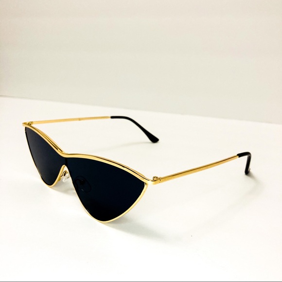 Accessories | 23 Black Metal Cat Eye Sunglasses | Poshmark